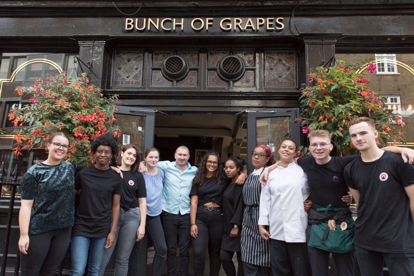 Bunch of Grapes | Young's Pub, Bar & Garden | London Bridge Southwark